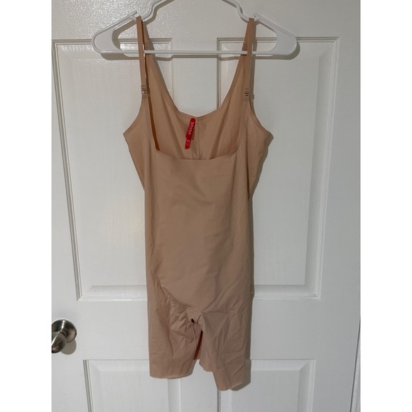 SPANX | Intimates & Sleepwear | Spanx Shapewear Bodysuit Medium Beige ...